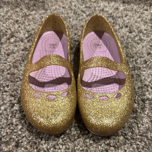 CROCS | Shoes | Crocs Gold Dress Shoes With Glitter Finish | Poshmark